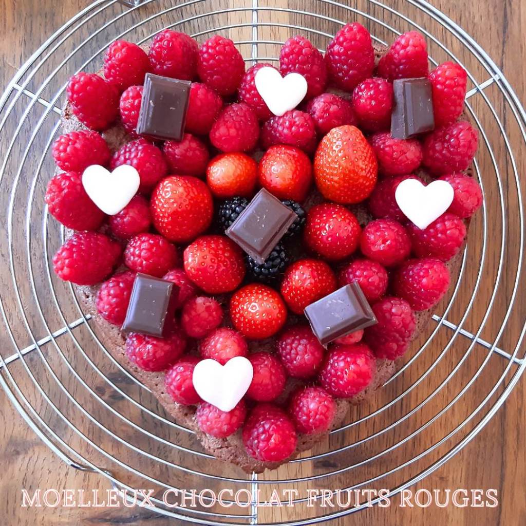 MOELLEUX CHOCOLAT FRUITS ROUGES – Pâtisseries de Choupie
